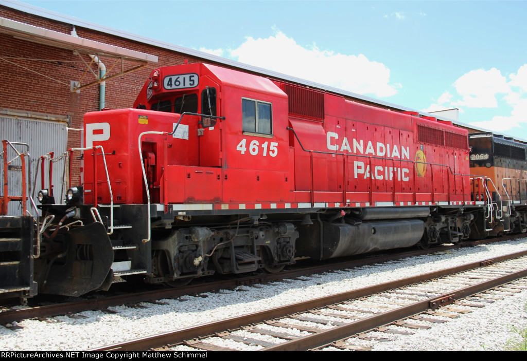 Canadian Pacific GP40 - CP 4615
